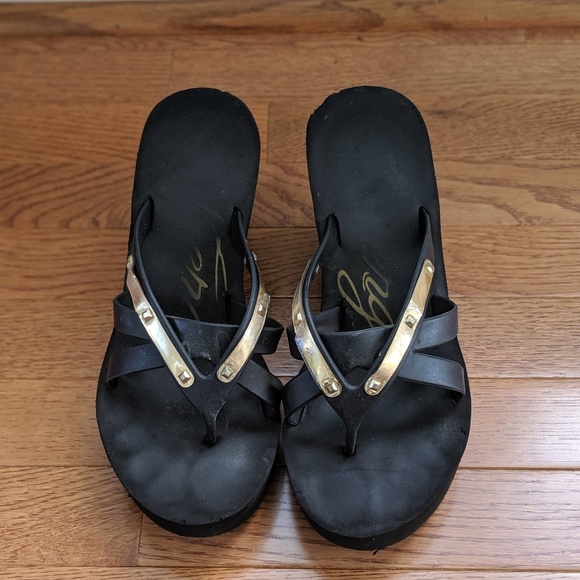 Very Worn | Shoes | Very Used Wedge Heel Sandals 9 | Poshmark